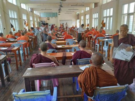 အလုံမြို့နယ်၌ အစိုးရနိကာယ်စာမေးပွဲဖြေဆို Information And Public Relations Department