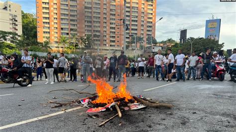 Fuerza Armada De Venezuela Denuncia Golpe De Estado Y Manifiesta Apoyo Incondicional A Maduro