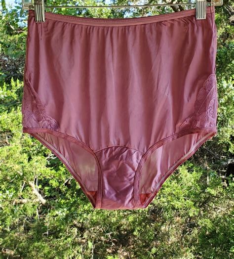 Vanity Fair Nylon Sissy Panty Lace Nouveau Slippery 6 Gem