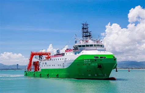 探索二号科考船抵达三亚正式入列 中国南海研究院