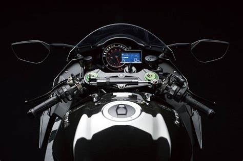 Kawasaki Launches 2017 Ninja H2 H2r And Limited Edition H2 Carbon In India