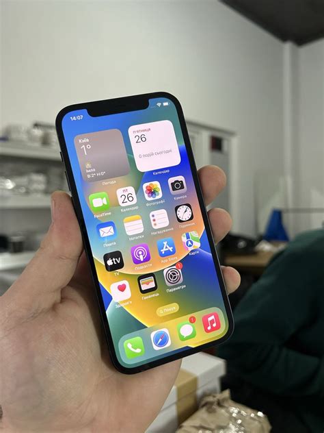 Apple iphone 12 64 gb як новий 100 акб 12 000 грн Мобільні