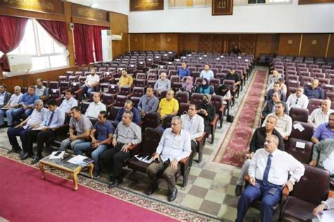 محافظ كفر الشيخ يبحث معايير تنفيذ مشروعات الخطة الاستثمارية الجديدة الوطن