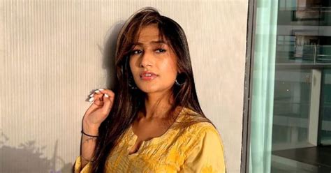 Ipl 2023 Dhanashree Vermas Latest Sexy Pictures Are Sure To Inspire