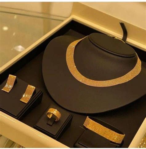 مدل سرویس طلا عروس؛ زیبایی این مدل ها همه نگاه ها رو خیره میکنه