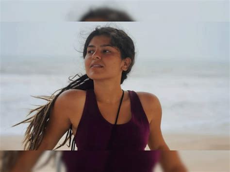Taarak Mehta Ka Ooltah Chashmah Star Nidhi Bhanushalis Bold Photo In