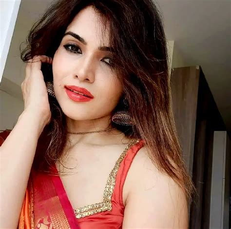 100 সুন্দরী মেয়েদের পিকচার মেয়েদের প্রোফাইল পিক Tichak