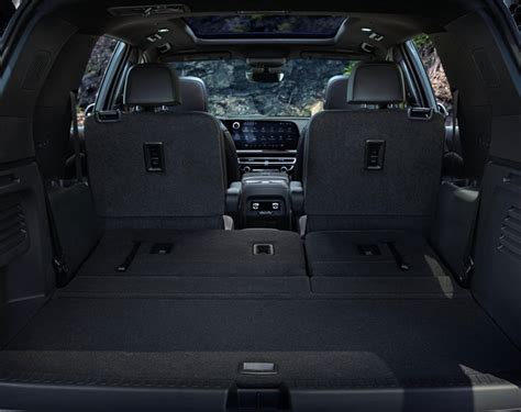 The 2025 Traverse Mid Size 3 Row Suv Chevrolet