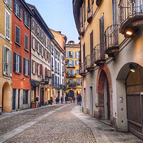 Milano Via Madonnina Milano Earth City Lecco Instagram
