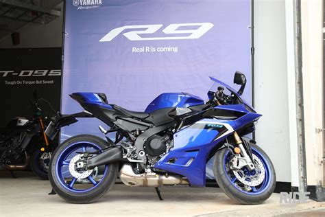 더 강력한 토크에 한결 다루기 쉬워진 야마하의 새 플래그십 야마하 Yzf R9 라이드매거진