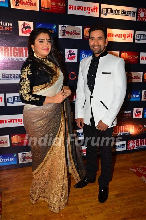 Bhojpuri Dinesh Lal Yadav With His Wife Pakhi Hegde At Dada Saheb
