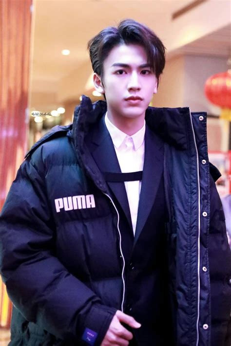 Pin De Montoq18 En Zhang Ling He