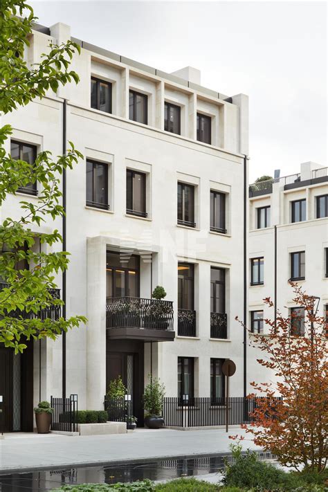 Продажа Вилла в 7 Whistler Square Chelsea Barracks Belgravia