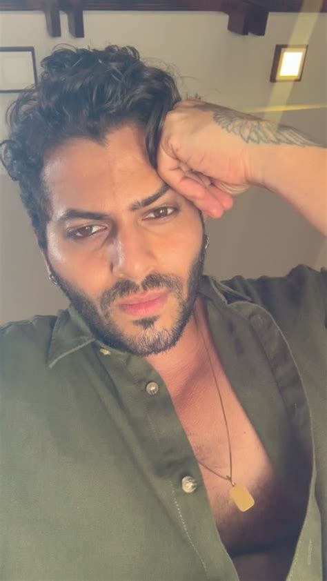 Dharshan Thavaraja 🤍 Instagram