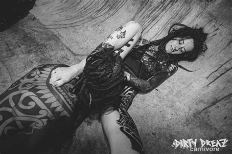 Babe Tattooed Couple Having Sex At Skatepool Photos