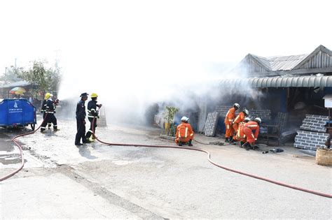 ကျောက်ဆည်မြို့နယ်တွင် မီးငြှိမ်းသတ်ရေးနှင့်ရှာဖွေကယ်ဆယ်ရေးသရုပ်ပြ လေ့ကျင့်မှုများပြုလုပ