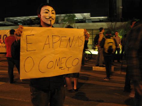Veja fotos de protestos realizados pelo país nesta terça feira fotos