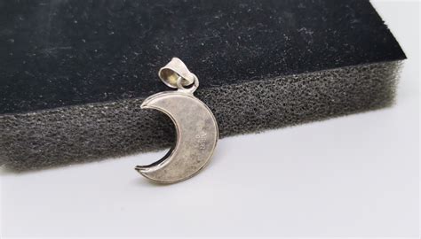 Nde Duasi Le H Lal Formunda G M Cev En Keb R Bayrak M Zayede