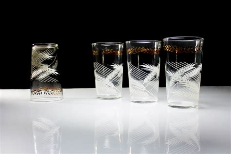 Federal Glass Juice Glasses Tumblers Wheat White And Gold Water