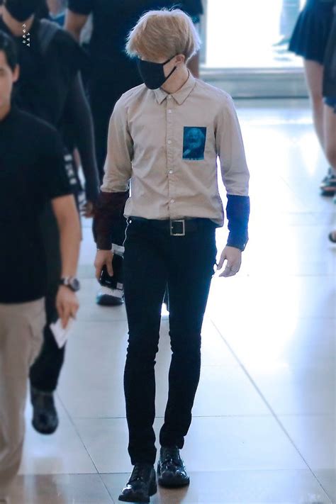2 Twitter Jimin Airport Fashion Bts Airport Airport Style Kpop