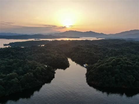 航拍新余仙女湖落日 山水交织风景美如画（图）凤凰网江西凤凰网