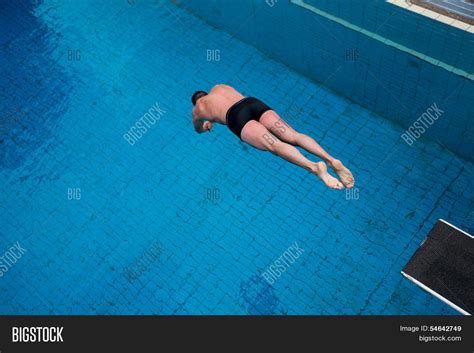 Diving Board In The Swimming Pool At Maria Morris Blog