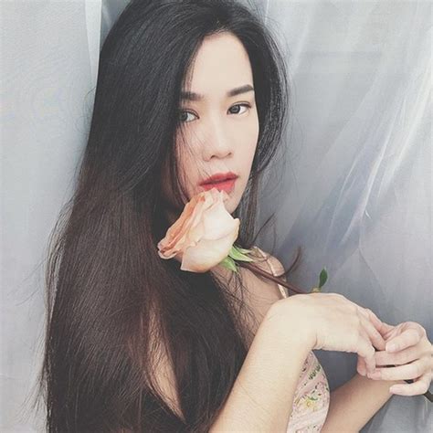 Đẹp Nhưng ế Hot Girl Ngọc Thảo Liên Tục Khoe ảnh Quyến Rũ