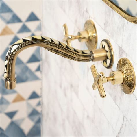 Handcrafted Cobra Wood And Brass Wall Mounted Faucet Hot And Cold Wall