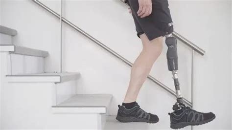 Global Carbon Fibre Microprocessor Knee Joint Leg Cable Operated At