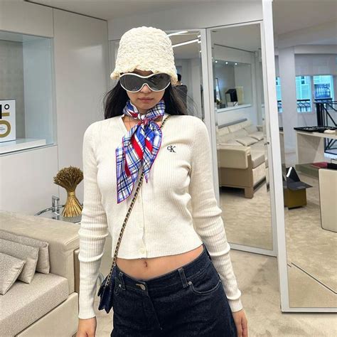 Jennie代言讓品牌復活！1則ig貼文「收益比lisa多4倍」 業配價碼曝光 娛樂星聞