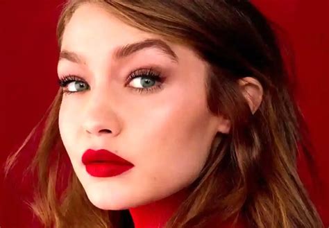 رژ لب هایی که باید تو کمد هر خانوم باشه میخوای آرایشت خاص باشه این رژ هارو امتخان کن