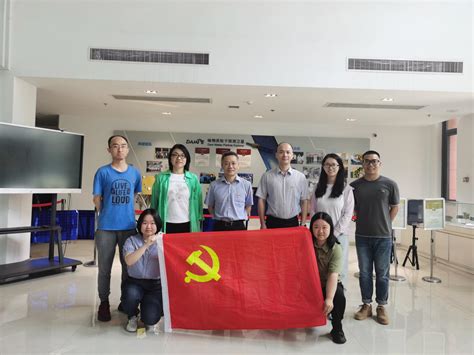 栖霞区委编办走进紫金山天文台和江南水泥厂开展党日活动 工作动态 南京市机构编制委员会