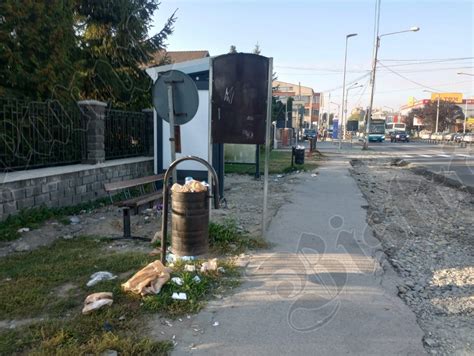 Rostul de dimineață O provocare pentru cei care așteaptă autobuzul pe