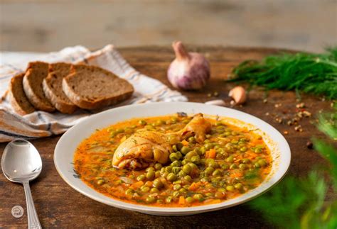 Рецепта за пилешка яхния с грах от Matekitchen