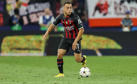 Sergiño Dest Fik Debut For Milan I Champions League Nyheder