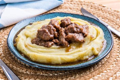 Carne Ao Molho Roti Purê De Batata Doce Trufado