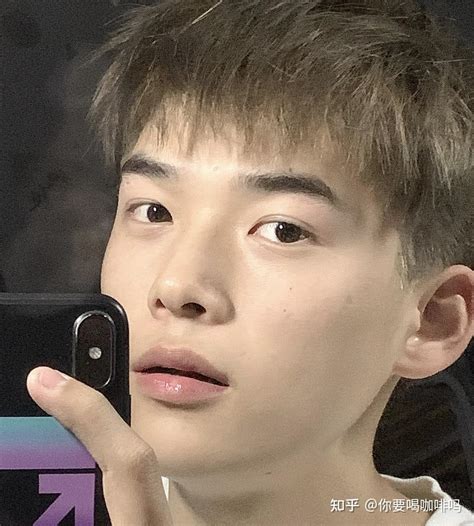 男生脸上黑头油腻显得恶心有什么简单无脑的去黑头变帅方法吗 知乎