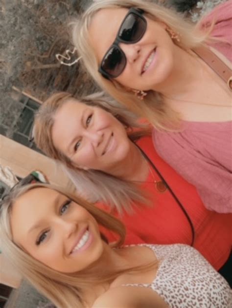 Orange Sized Ovarian Growth But Young Mum Ashley Evans Denied