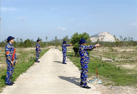 Trung đoàn 251 Kiểm Tra Bắn đạn Thật Súng Bộ Binh Báo Hải Quân Việt Nam