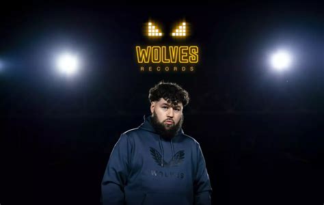 Los Wolves se convierten en el primer club de fútbol de la Premier