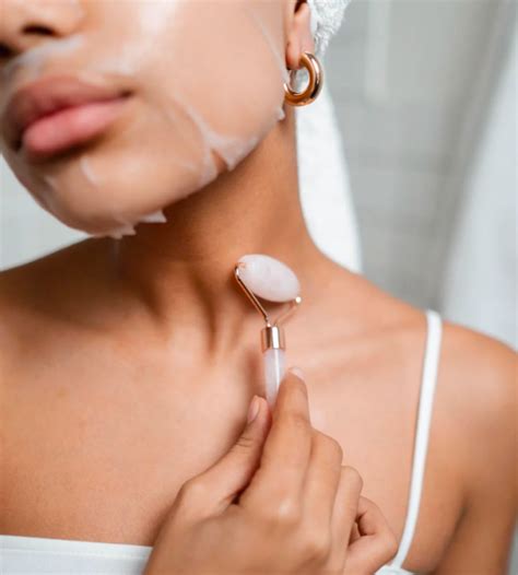 Best Face Rollers Benefits Of Facial Rolling How To Use