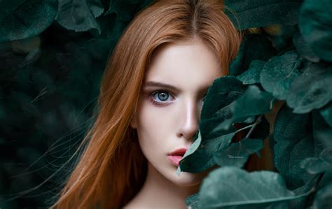 Wallpaper Portrait Model Leaves Women 2560x1615 Wallpapermaniac