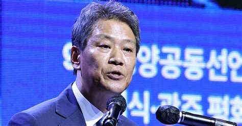 탈북민 출신 박충권 임종석 탈북민과 이산가족 가슴에 대못사과해야”