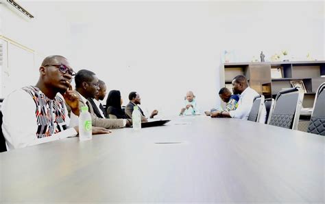 Tchad Lassociation de lunion des jeunes avocats échange avec le ministre de la jeunesse