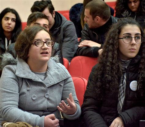 ევროკავშირისა და გაეროს საჯარო ლექციები თემაზე ადამიანის უფლებები
