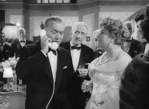 Julia Du Bist Zauberhaft · Film 1962 · Trailer · Kritik