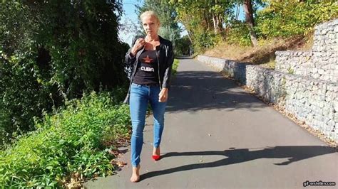 Stuck Shoe High Heel Pumps Total Hd Mp4 1920x1080 Helenas Feet High