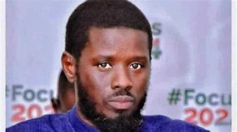 Sénégal les soutiens du candidat Bassirou Diomaye Faye exigent sa