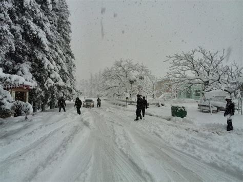 დიდთოვლობა ქობულეთში ოზურგეთის მიმართულებით გადაადგილება შეფერხებულია