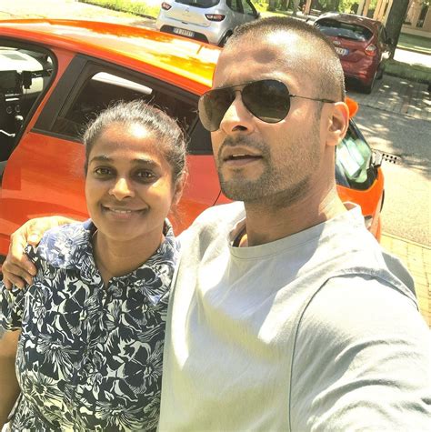 Umesha තෘෂ්ණාව ජීවිතයෙන් බිම තබන්න පිංවත පින්බර වෙසක් සතිය උදාවෙලා කුටියේ ජනෙල්